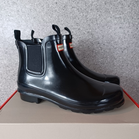 Hunter | Shoes | Hunter Black Chelsea Gloss Boots | Poshmark